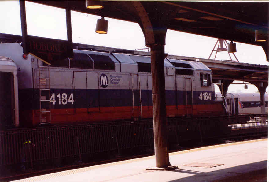 MNRR GP40FH-2 Photos